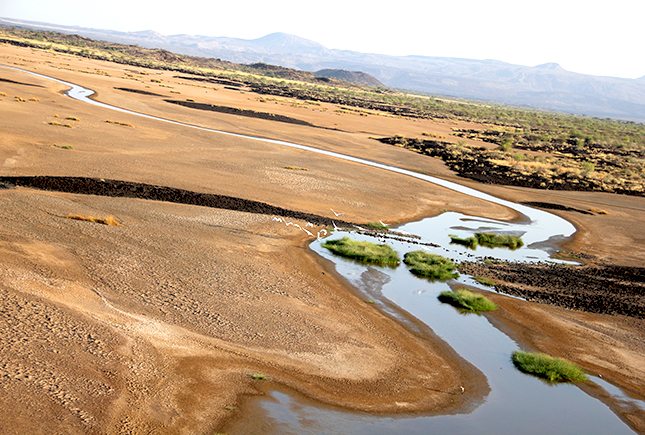 Streams running through the Suguta Valley - Tropicair
