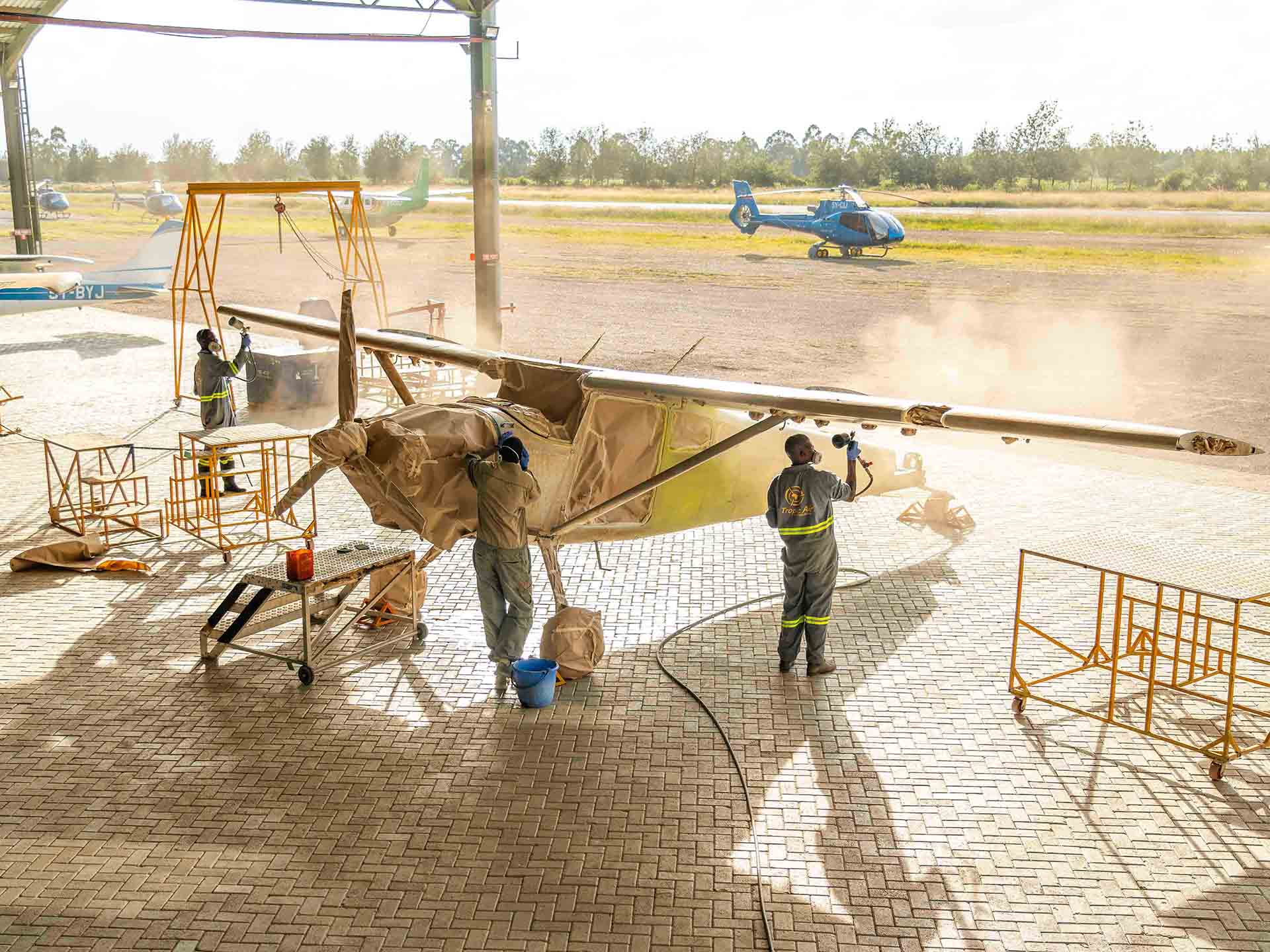 Give your aircraft a new look! - Tropicair